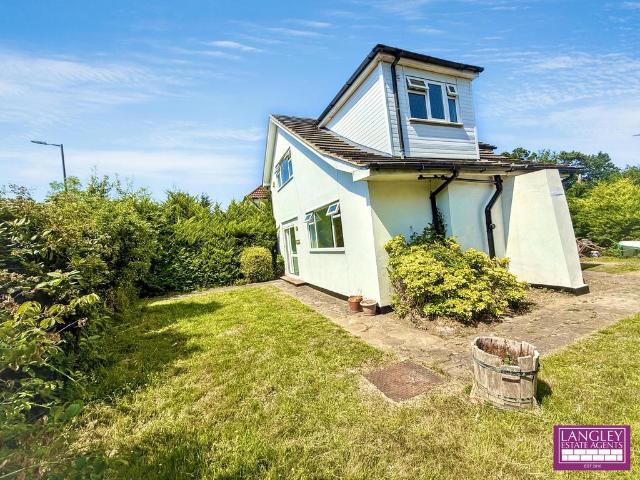 2 bedroom detached house for sale