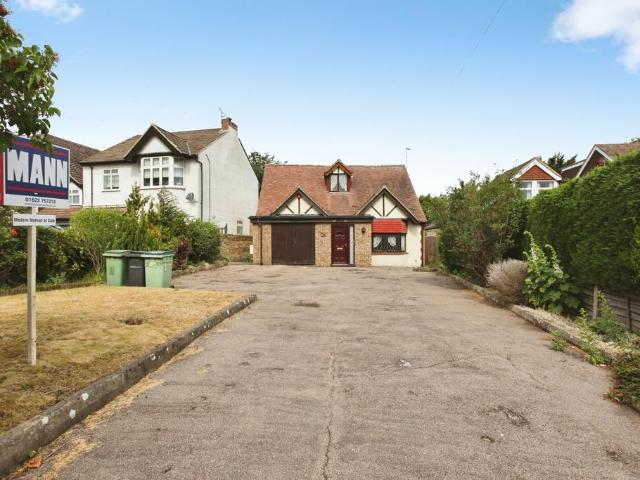 2 bedroom detached house for sale