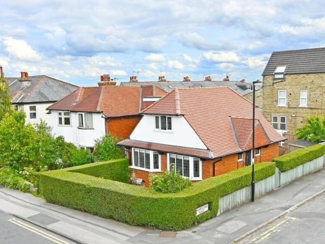 2 bedroom detached house for sale