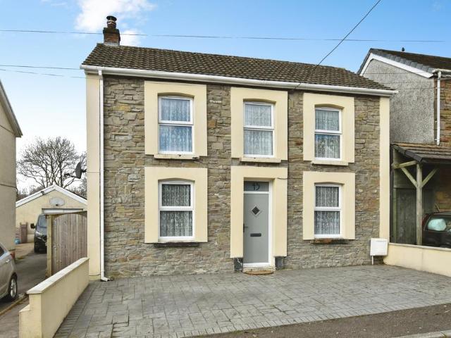 2 bedroom detached house for sale