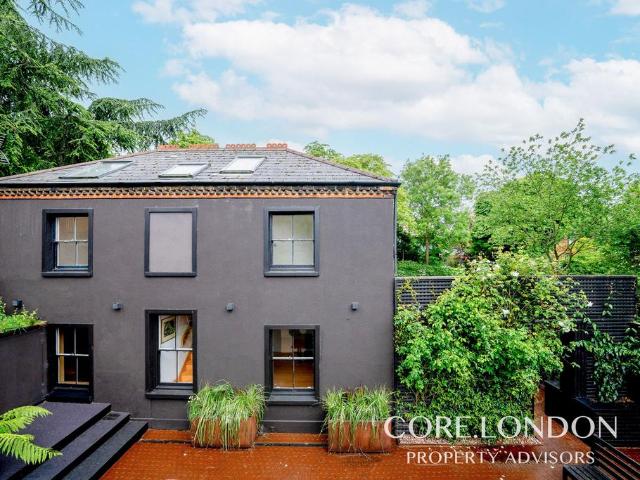 2 bedroom detached house for sale
