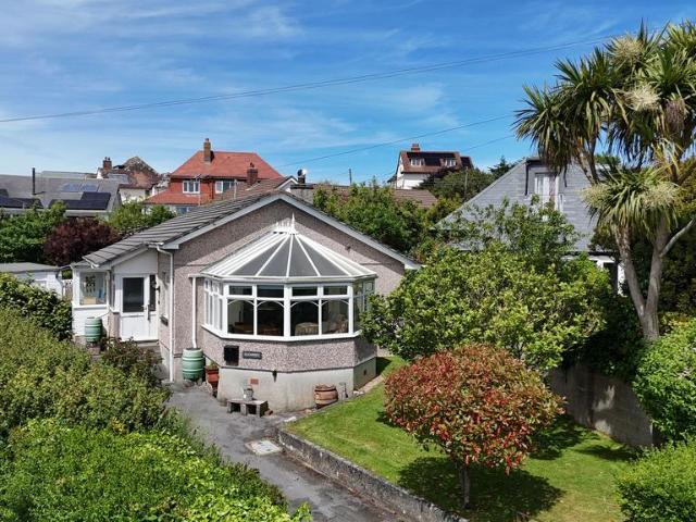 2 bedroom detached house for sale
