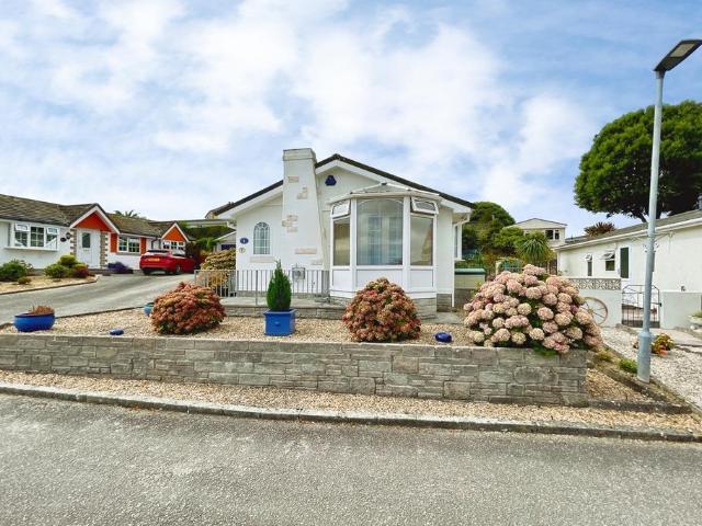 2 bedroom detached house for sale