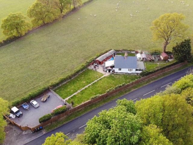2 bedroom detached house for sale