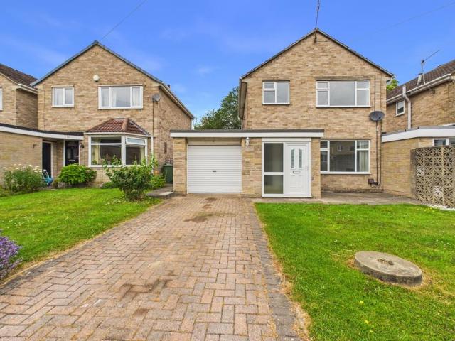 2 bedroom detached house for sale