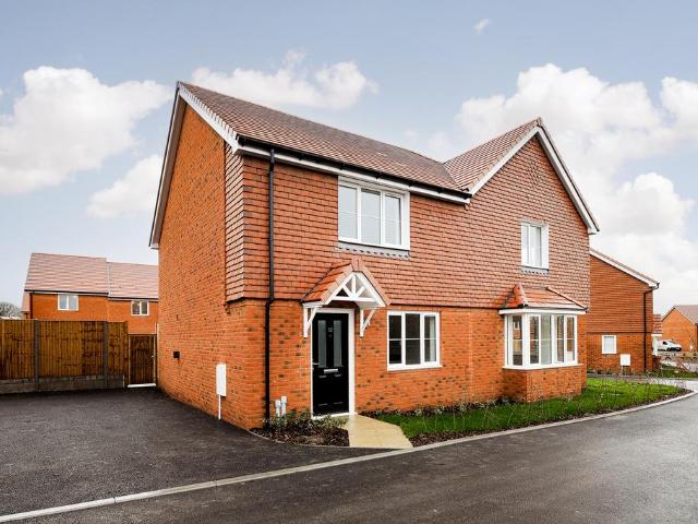 2 bedroom detached house for sale