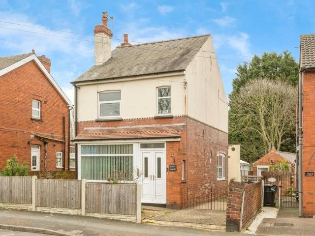 2 bedroom detached house for sale