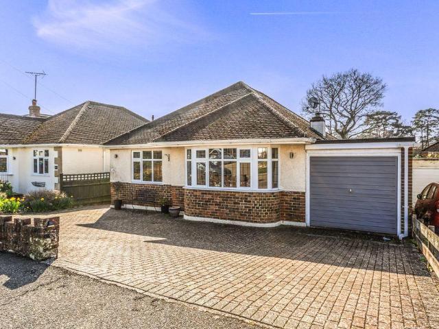 2 bedroom detached house for sale