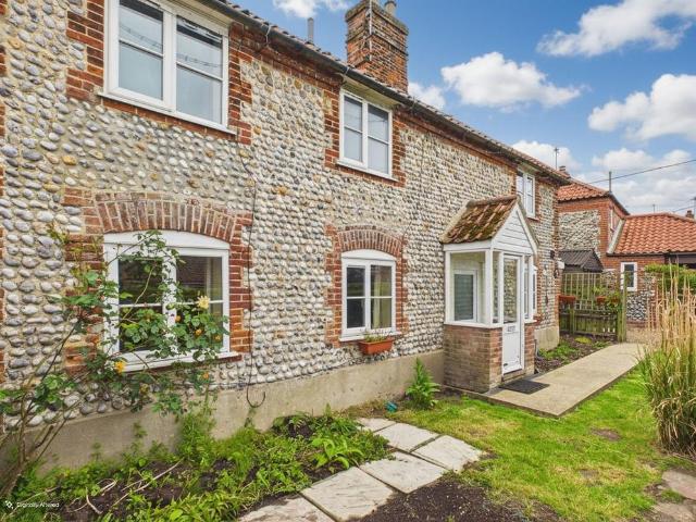 2 bedroom detached house for sale