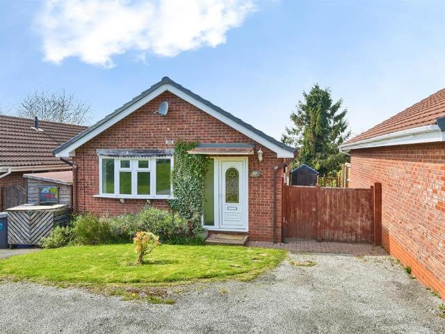 2 bedroom detached house for sale
