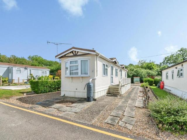 2 bedroom detached house for sale