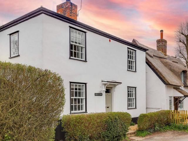 2 bedroom detached house for sale