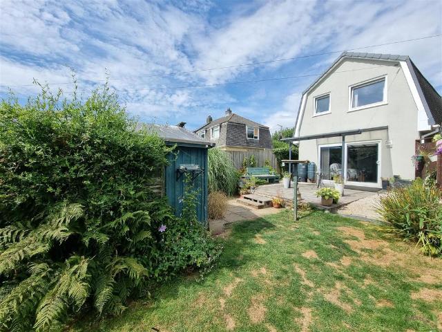 2 bedroom detached house for sale
