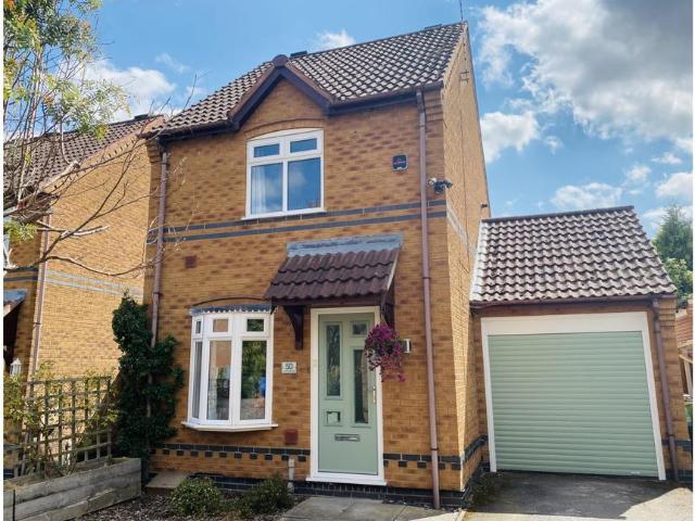 2 bedroom detached house for sale