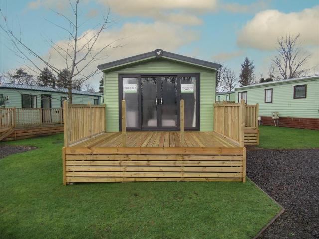 2 bedroom detached house for sale