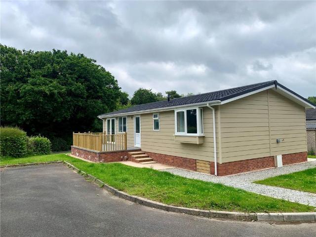 2 bedroom detached house for sale