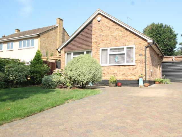 2 bedroom detached house for sale