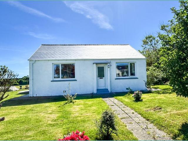 2 bedroom detached house for sale