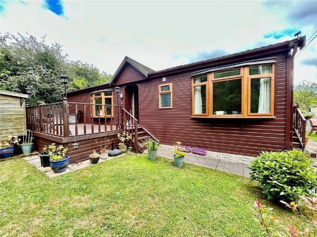 2 bedroom detached house for sale