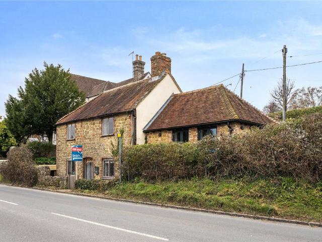 2 bedroom detached house for sale