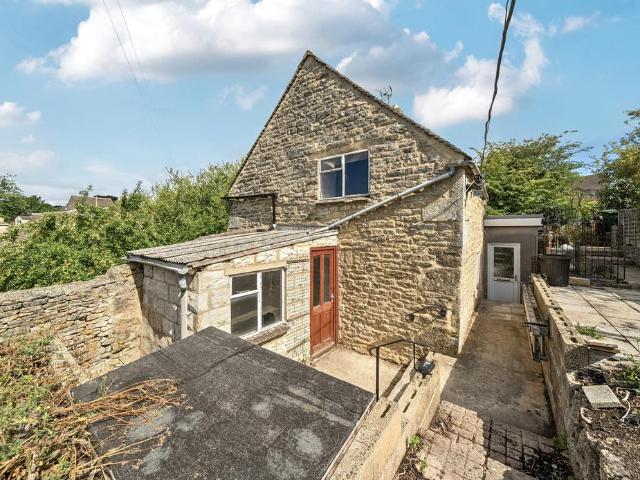 2 bedroom detached house for sale