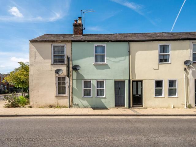 2 bedroom detached house for sale
