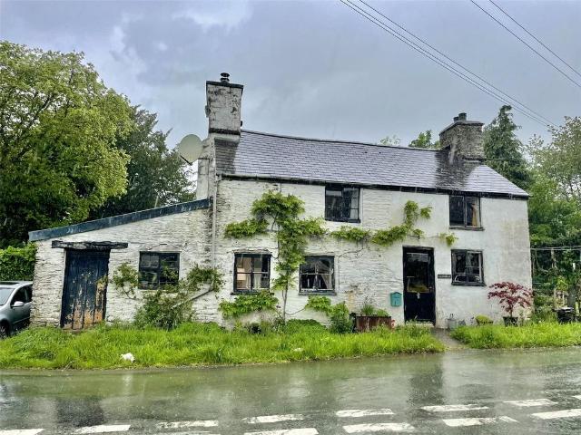 2 bedroom detached house for sale