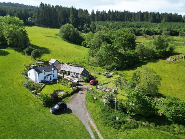 2 bedroom detached house for sale