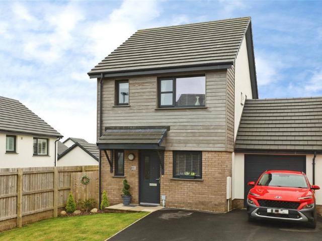 2 bedroom detached house for sale