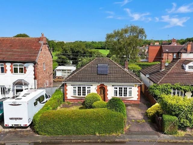 2 bedroom detached house for sale