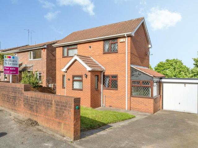 2 bedroom detached house for sale