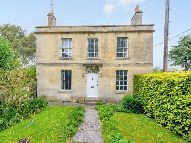 2 bedroom detached house for sale