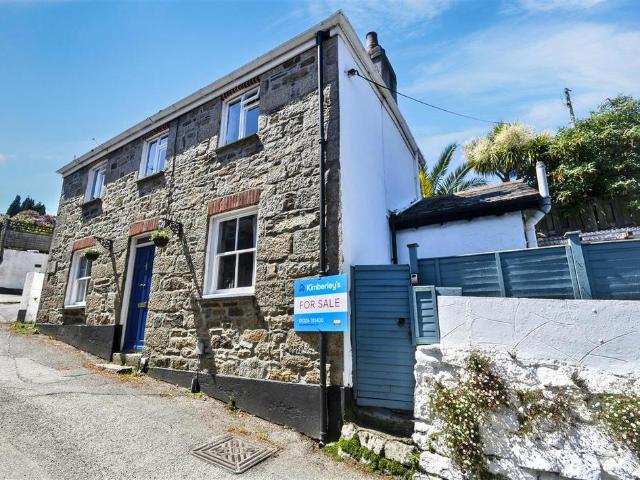 2 bedroom detached house for sale