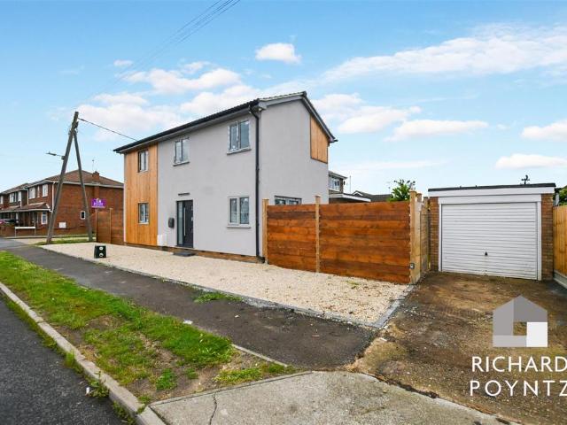 2 bedroom detached house for sale