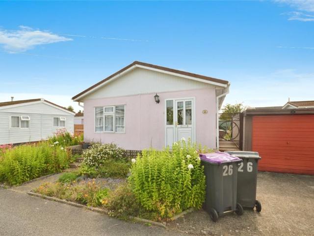2 bedroom detached house for sale