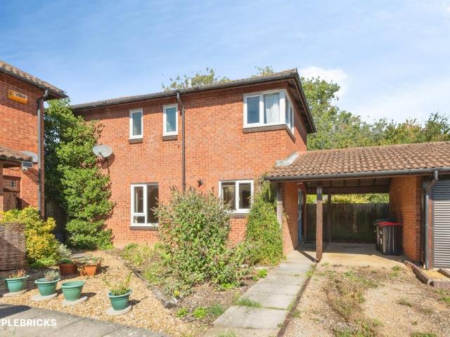 2 bedroom detached house for sale
