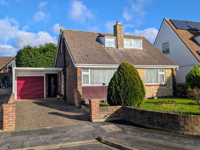 2 bedroom detached house for sale
