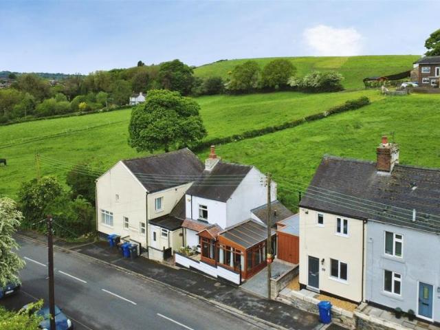 2 bedroom detached house for sale