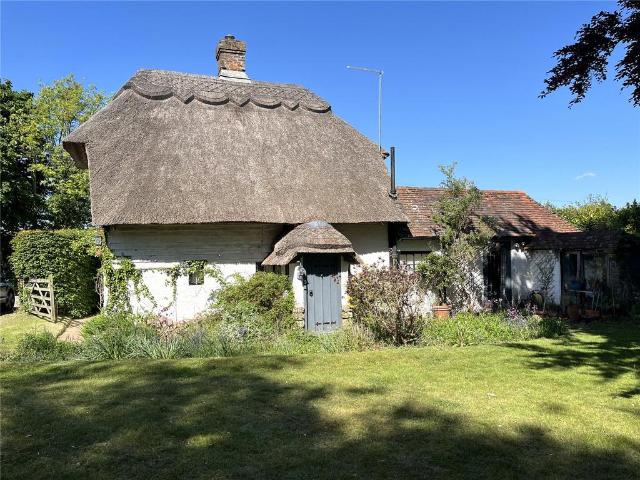 2 bedroom detached house for sale