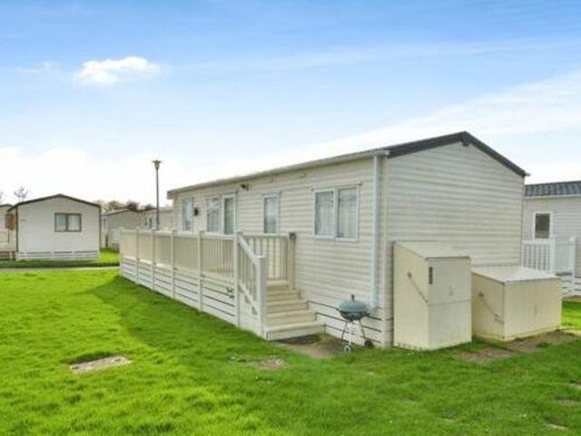 2 Bedroom Detached House For Sale In Cotswold Water Park
