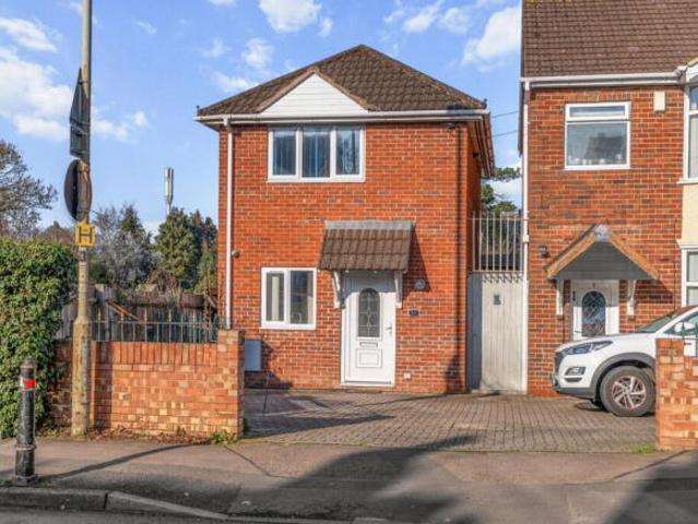 2 bedroom detached house for sale in Cotteswold Road, Gloucester, GL4 6RG, GL4