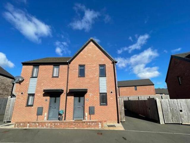 2 Bedroom Detached House For Sale In Capel Llanilltern