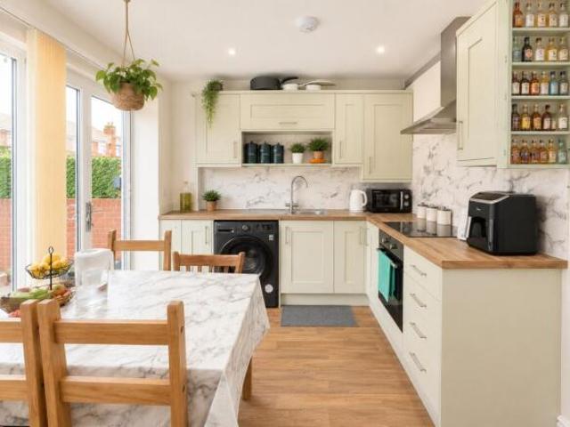 2 bedroom detached house for sale in Castle Street, Lincoln, LN1