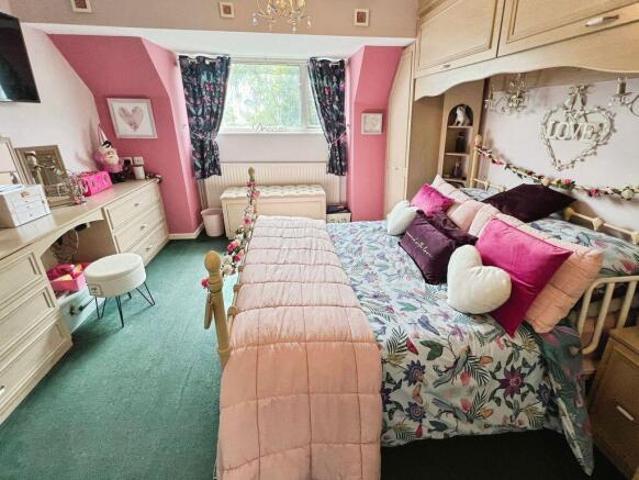 2 bedroom detached house for sale in Chorley Road, Westhoughton, BL5