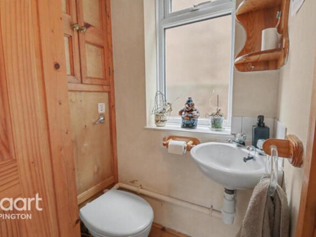 2 bedroom detached house for sale in Amherst Close, Orpington, BR5