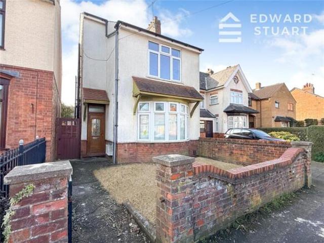 2 bedroom detached house for sale in Alexandra Road, Peterborough, Cambridgeshire, PE1