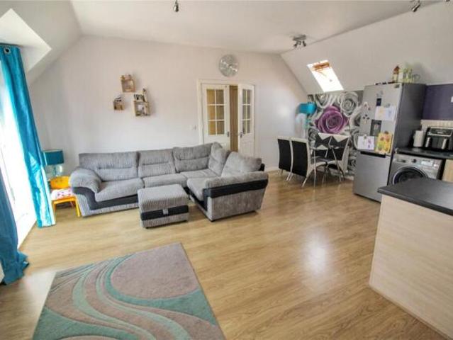 2 bedroom detached house for sale in Ariadne Road, Oakhurst, Swindon, SN25