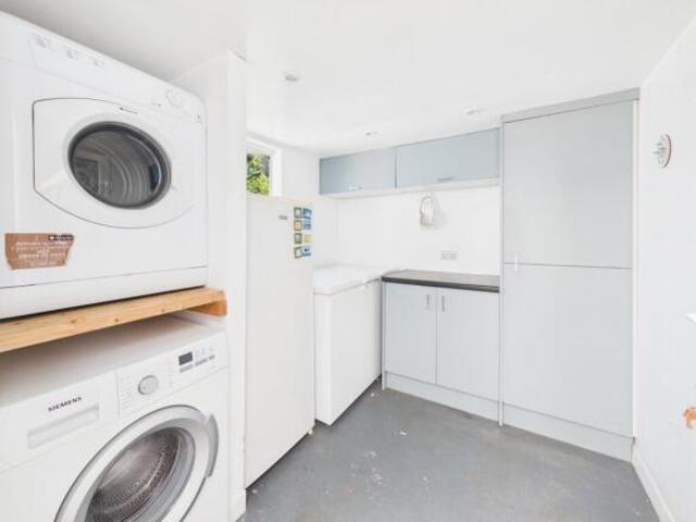 2 bedroom detached house for sale in Bramley Avenue, Worcester, Worcestershire, WR2