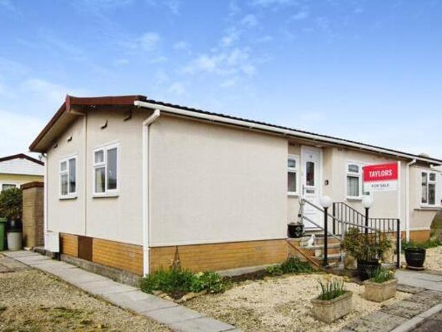 2 Bedroom Detached House For Sale In Bristol, Gloucestershire