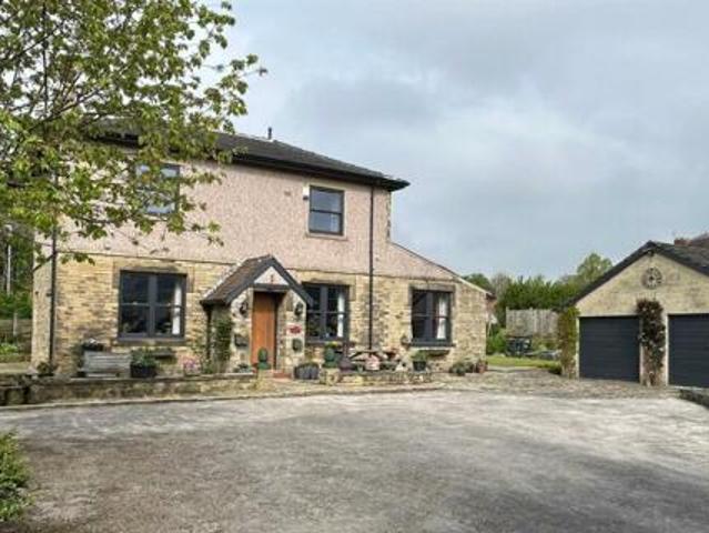 2 Bedroom Detached House For Sale In Brookroyd Avenue